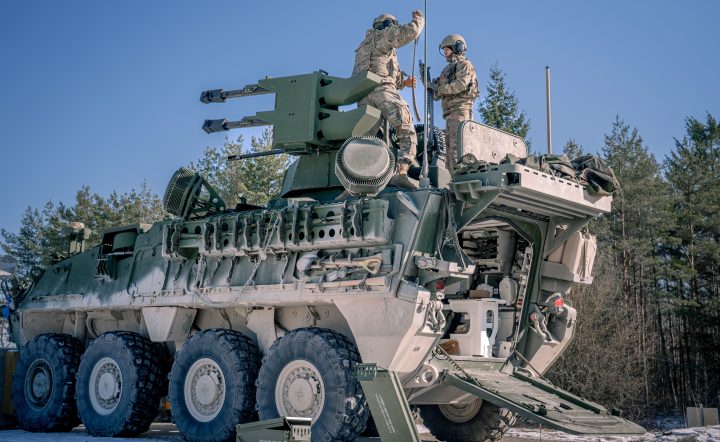 Tunner 60K Aircraft Cargo Loader/Transporter | Leonardo DRS